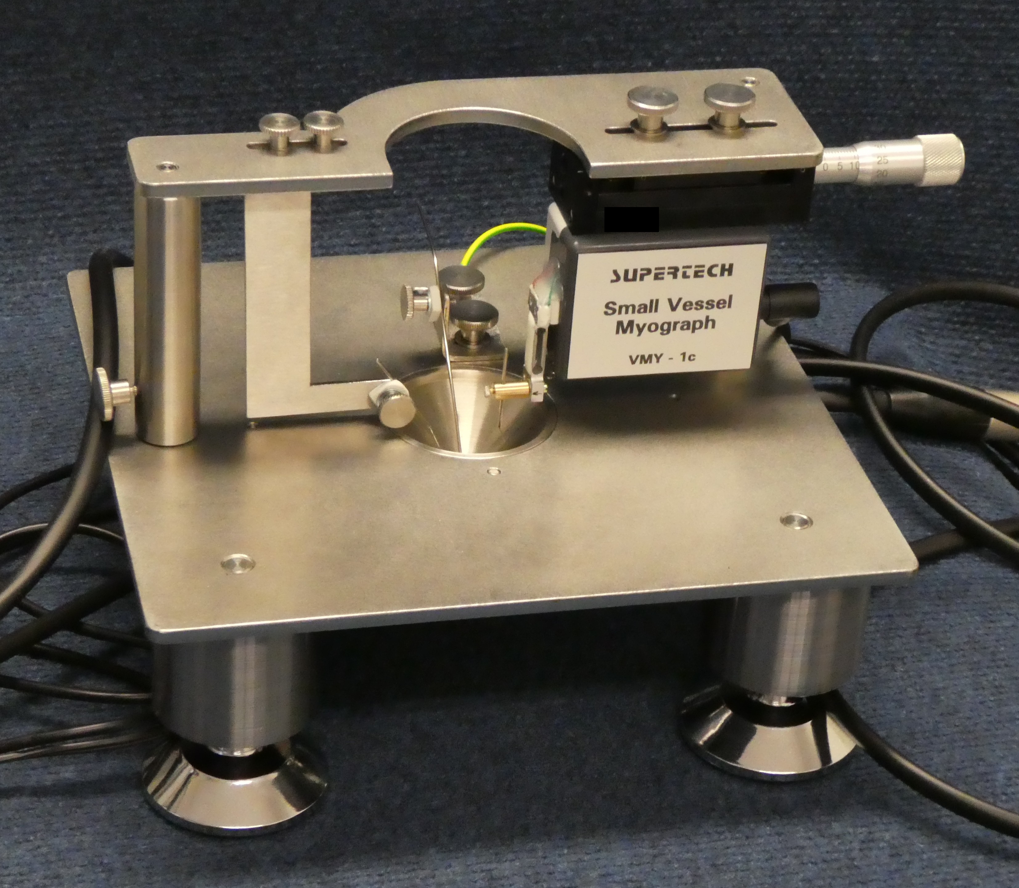 Small Vessel Myograph