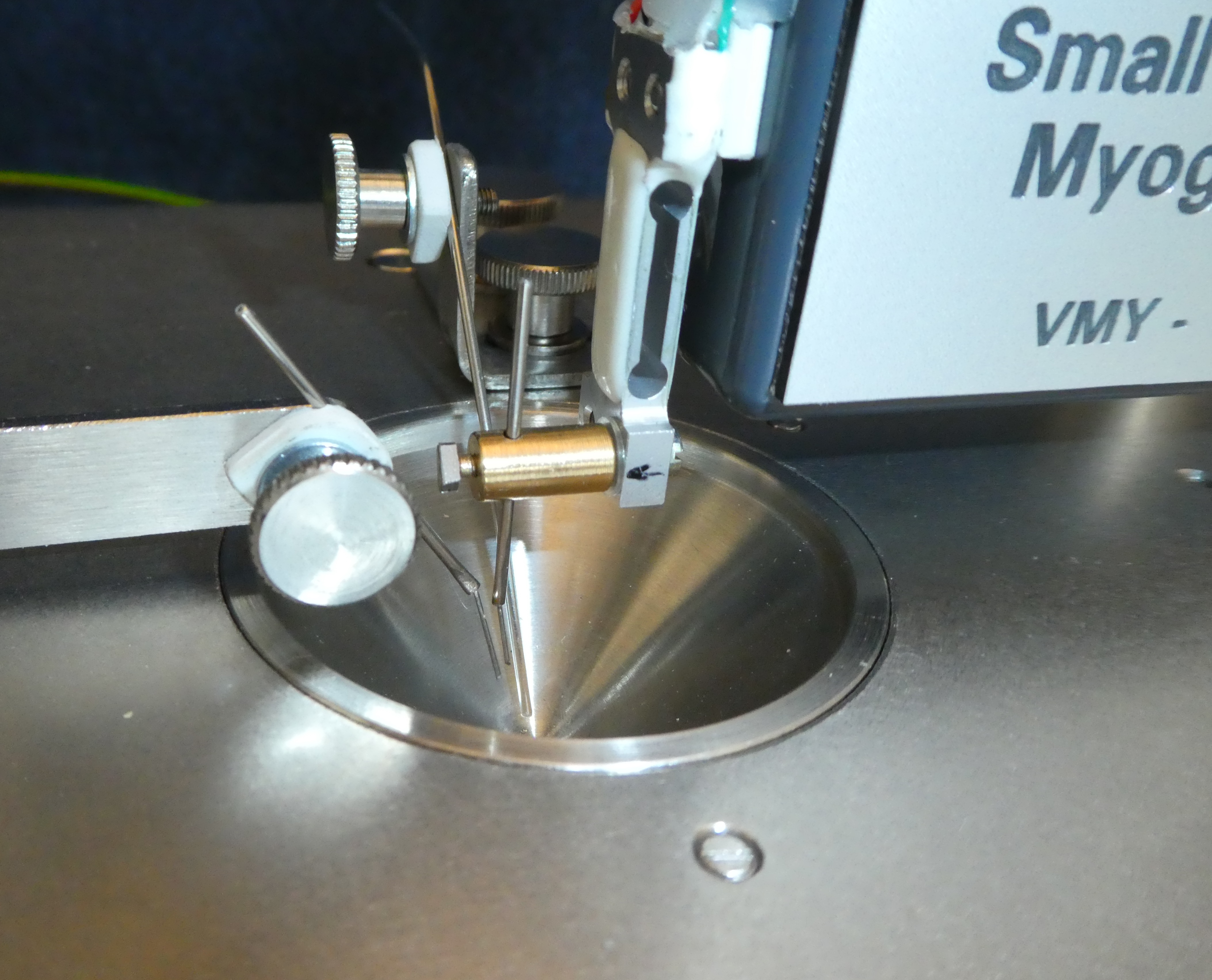 Small Vessel Myograph